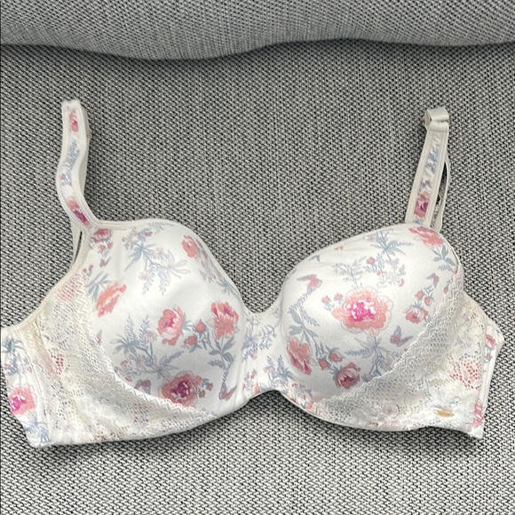 Jessica Simpson | Intimates & Sleepwear | Floral Lace Trim Bra | Poshmark